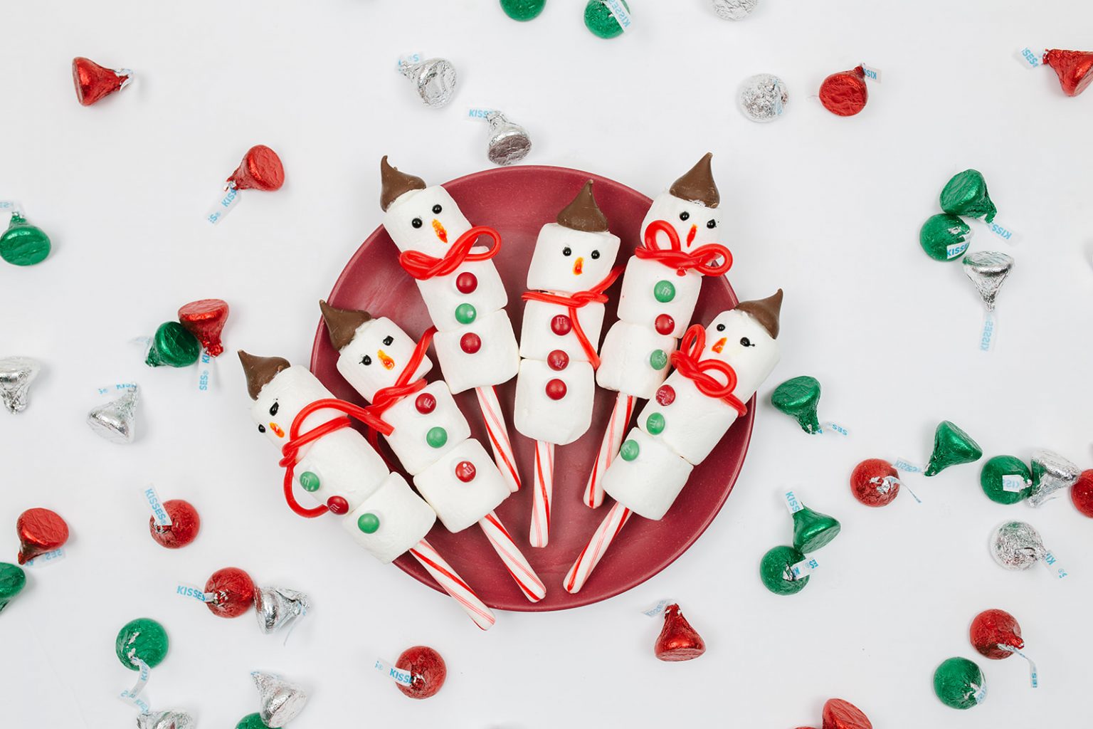 Marshmallow Snowman Craft - TGIF - This Grandma is Fun