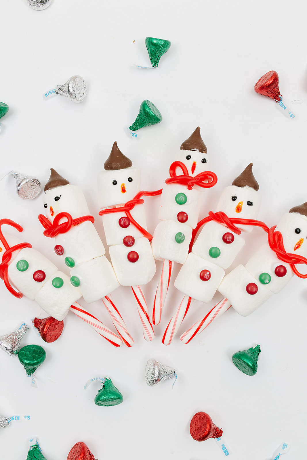 Marshmallow Snowman Craft - TGIF - This Grandma is Fun