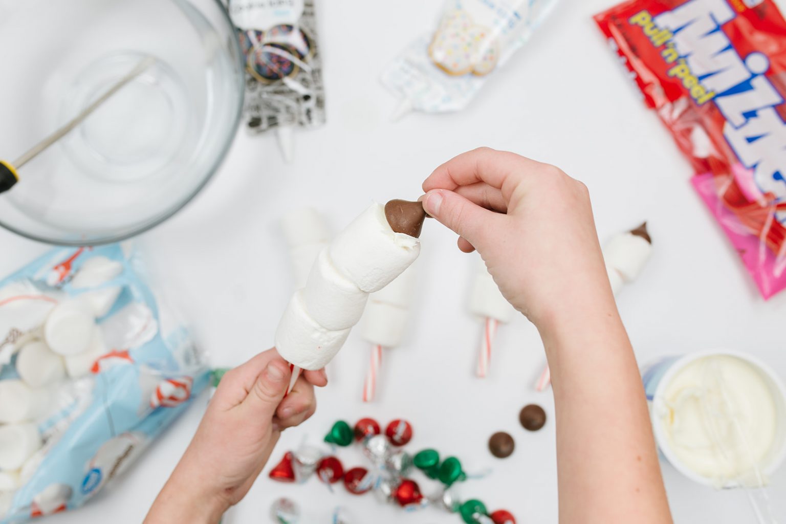 Marshmallow Snowman Craft - TGIF - This Grandma is Fun
